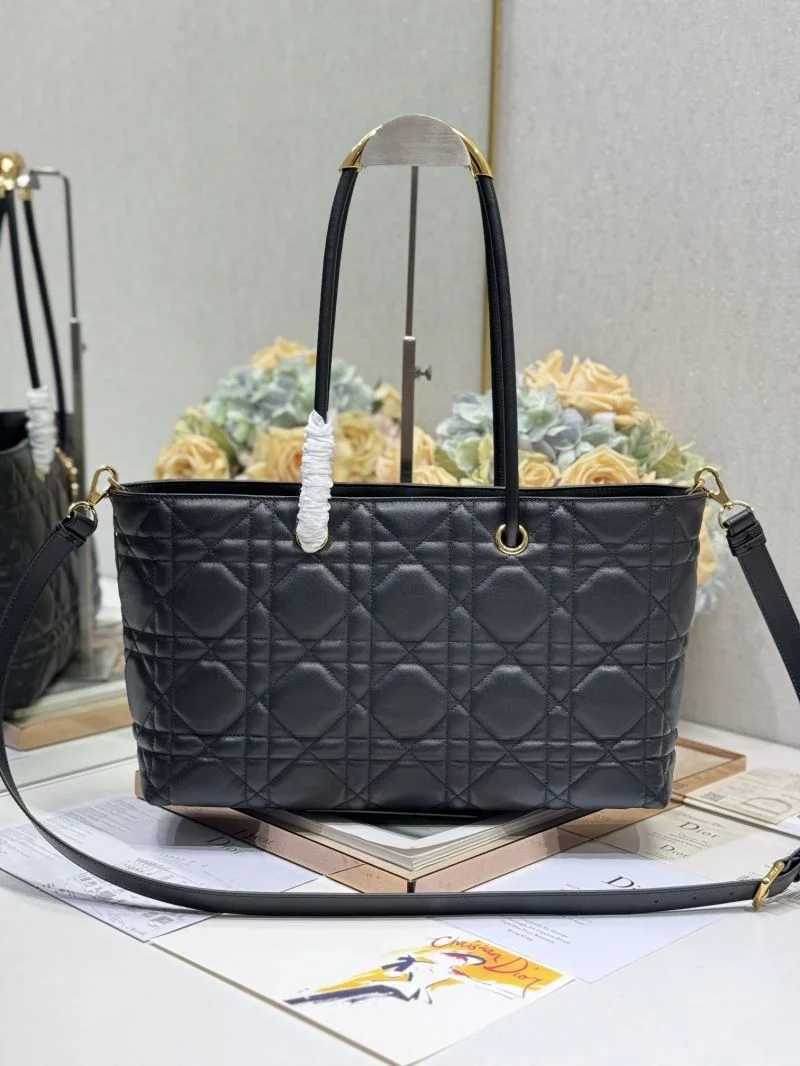 Inexpensive Christian Dior Shopping Bags
