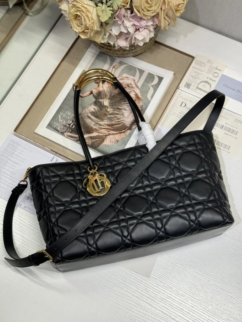 Inexpensive Christian Dior Shopping Bags