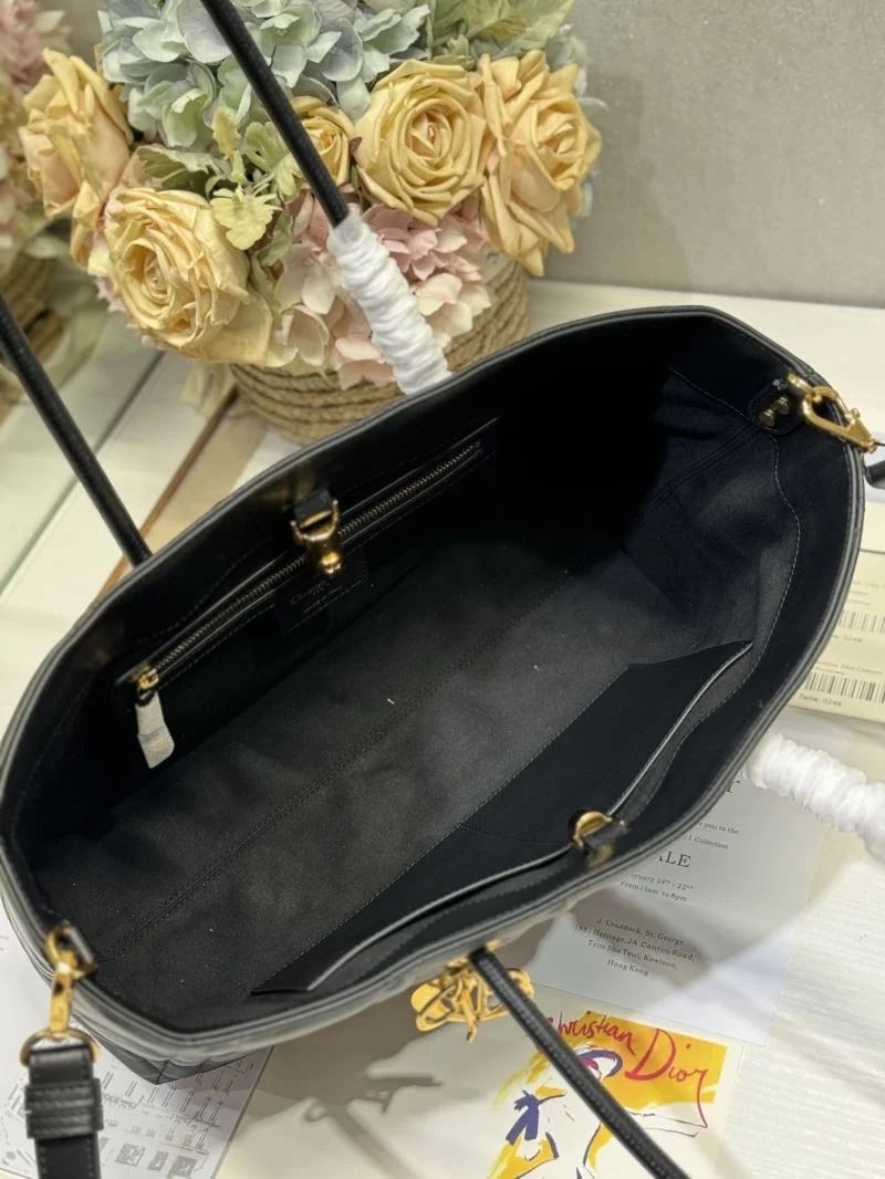 Inexpensive Christian Dior Shopping Bags