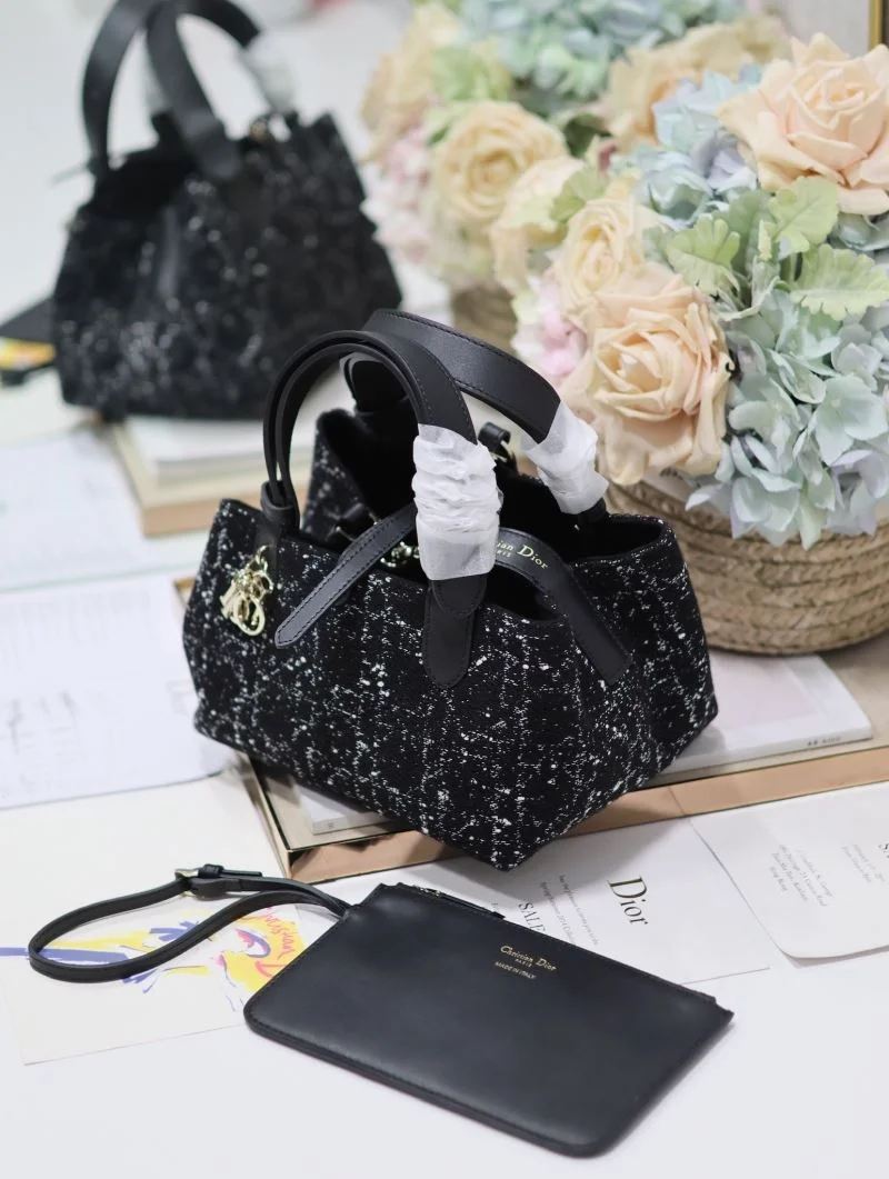 Exact replica Christian Dior Shopping Bags