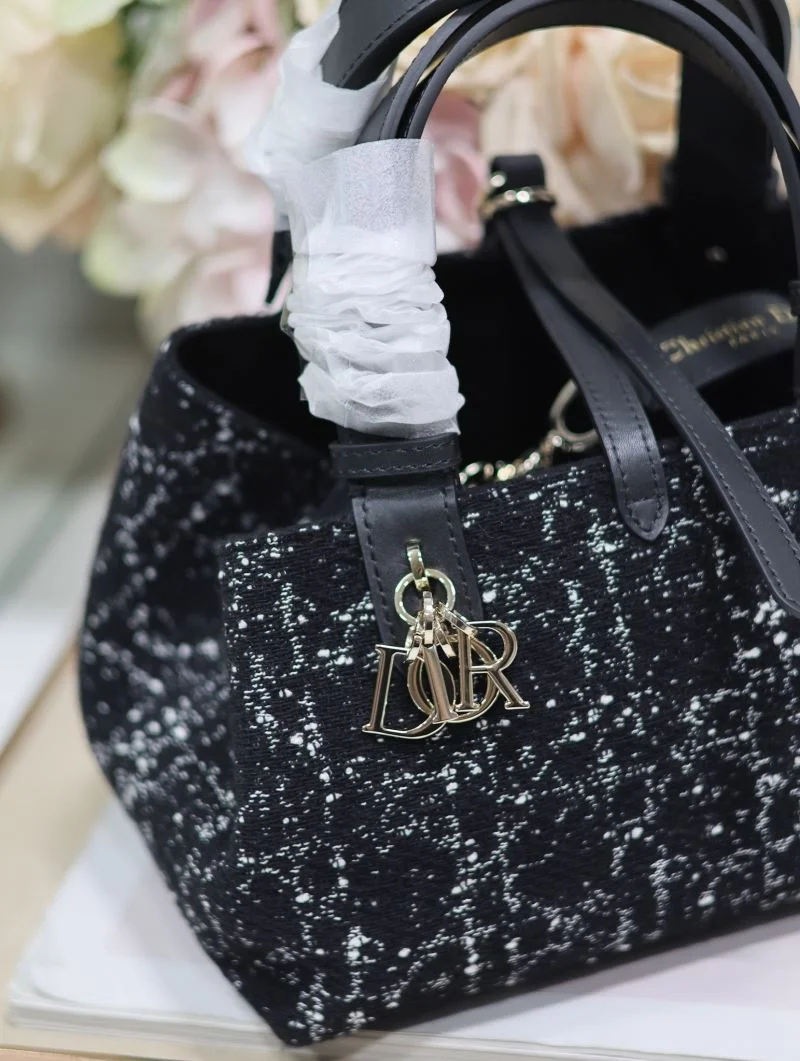 Exact replica Christian Dior Shopping Bags