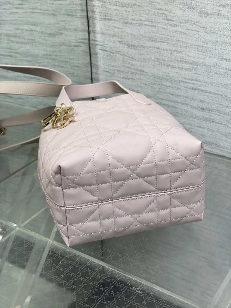 Exact replica Christian Dior Shopping Bags
