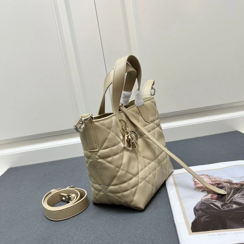 High fidelity Christian Dior Shopping Bags