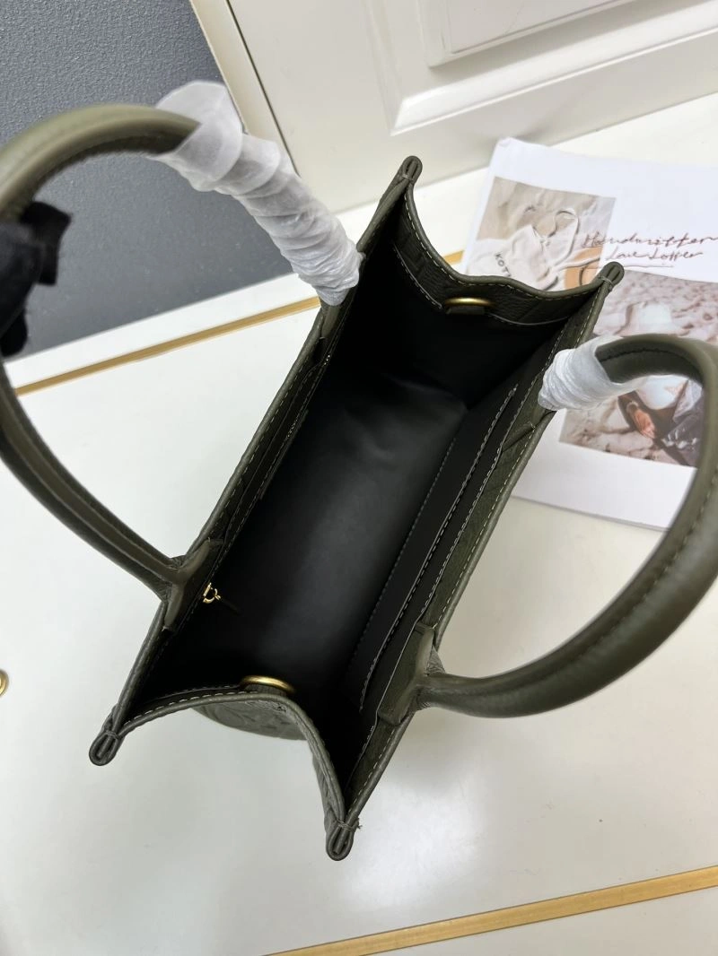 Exact replica Christian Dior Shopping Bags