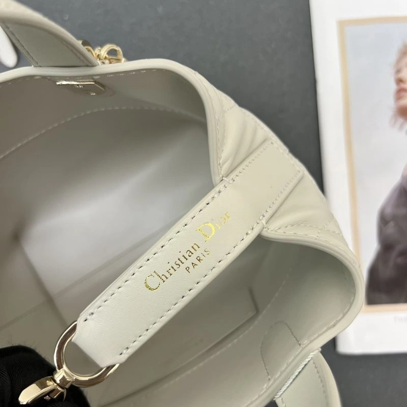 Top match Christian Dior Shopping Bags