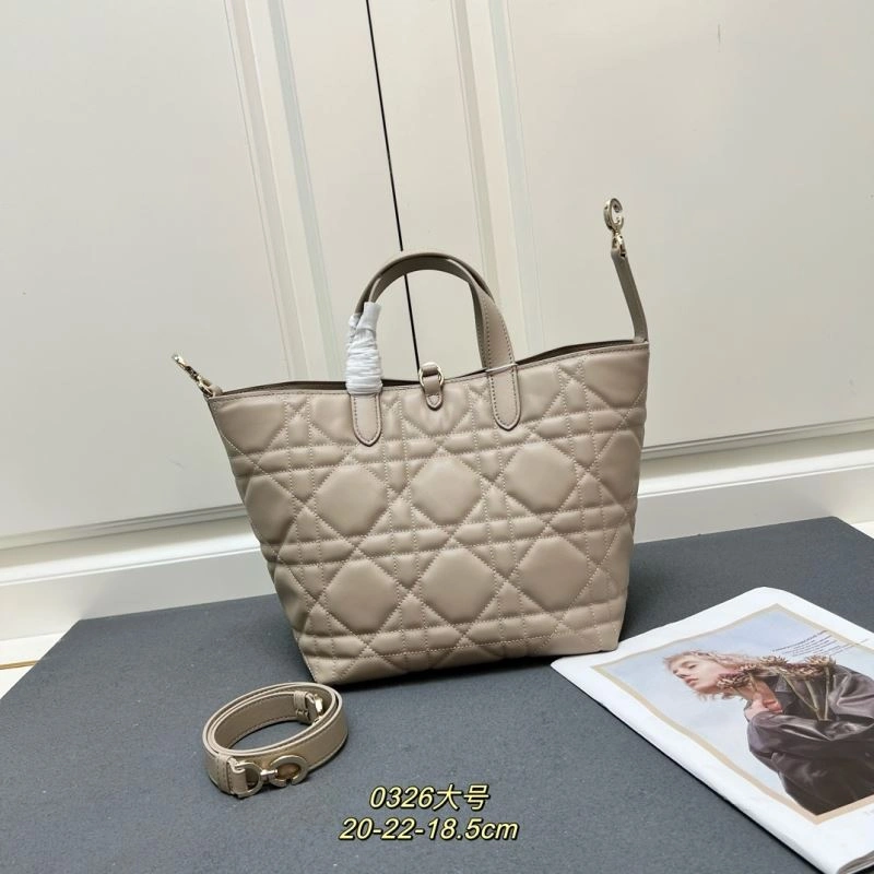 High fidelity Christian Dior Shopping Bags