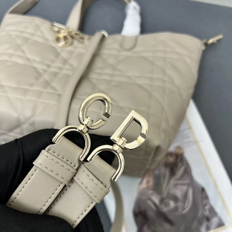 High fidelity Christian Dior Shopping Bags