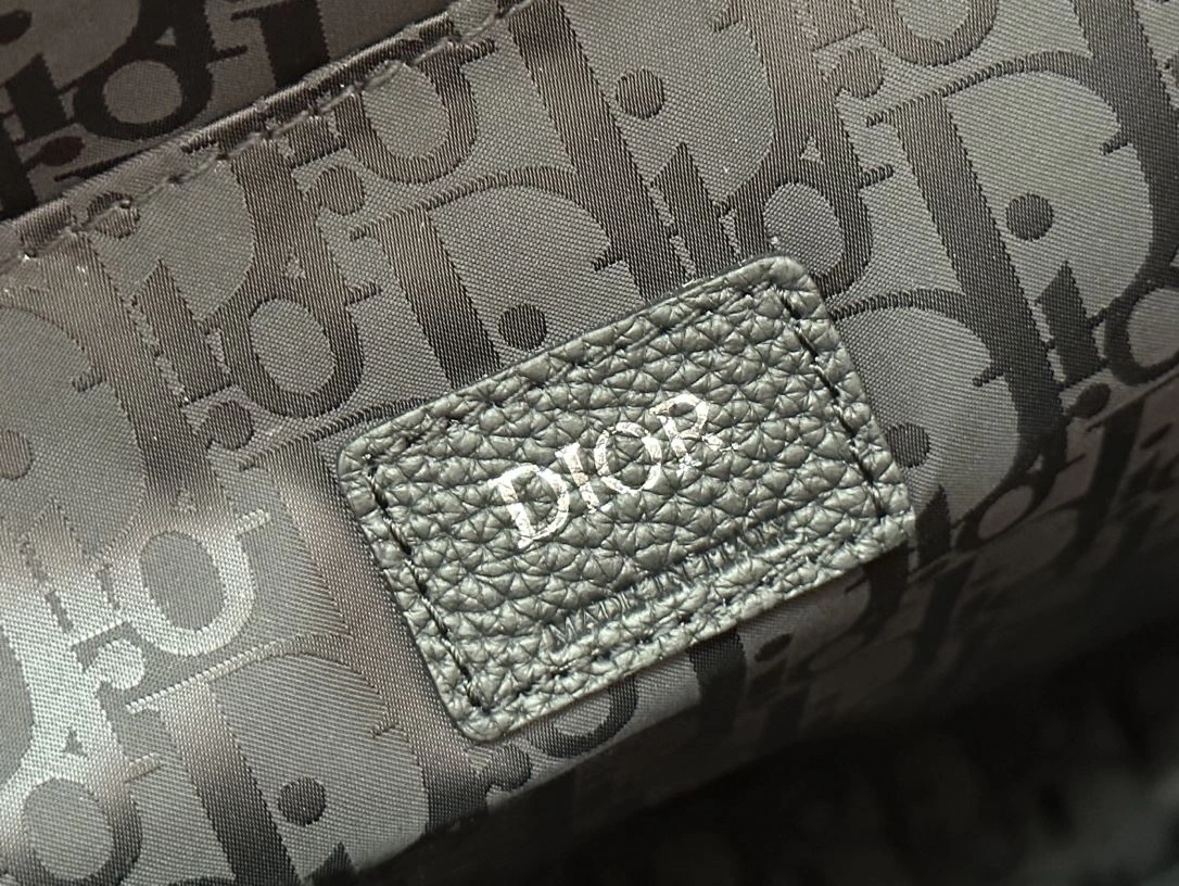 Value-priced Christian Dior Shopping Bags