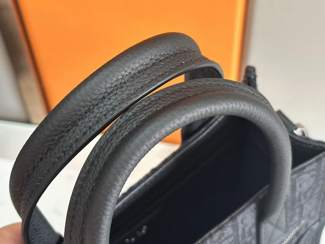 Brand-authenticated Christian Dior Shopping Bags