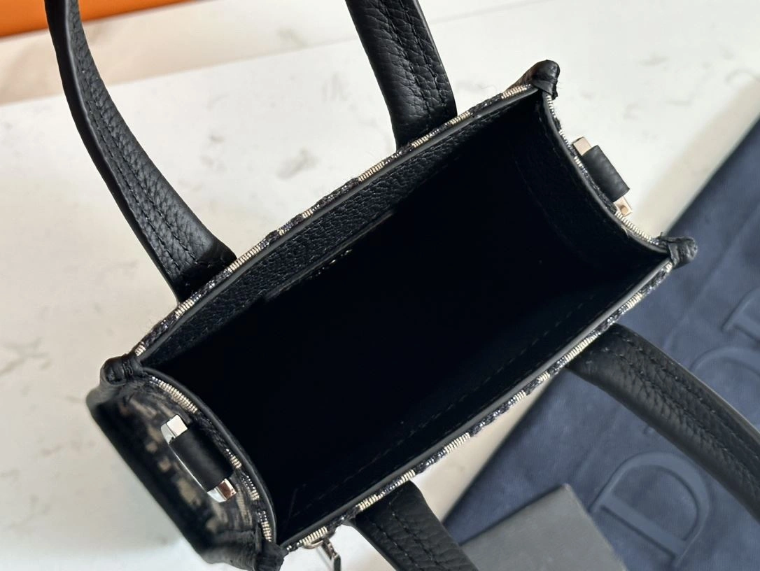 Discounted Christian Dior Shopping Bags