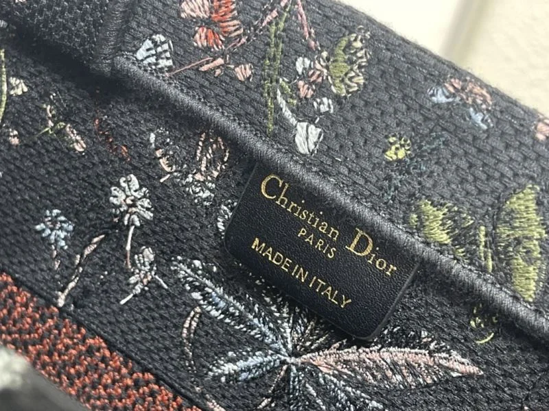 Value-priced Christian Dior Shopping Bags