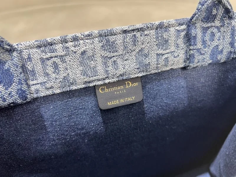 Low-cost Christian Dior Shopping Bags