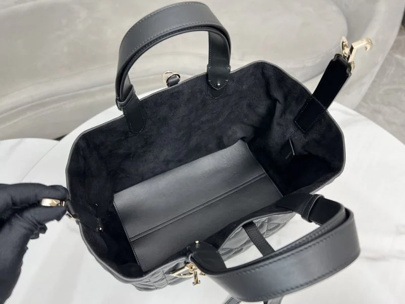 Exact replica Christian Dior Shopping Bags