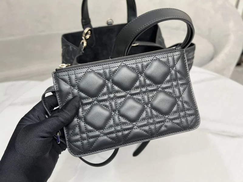 Exact replica Christian Dior Shopping Bags