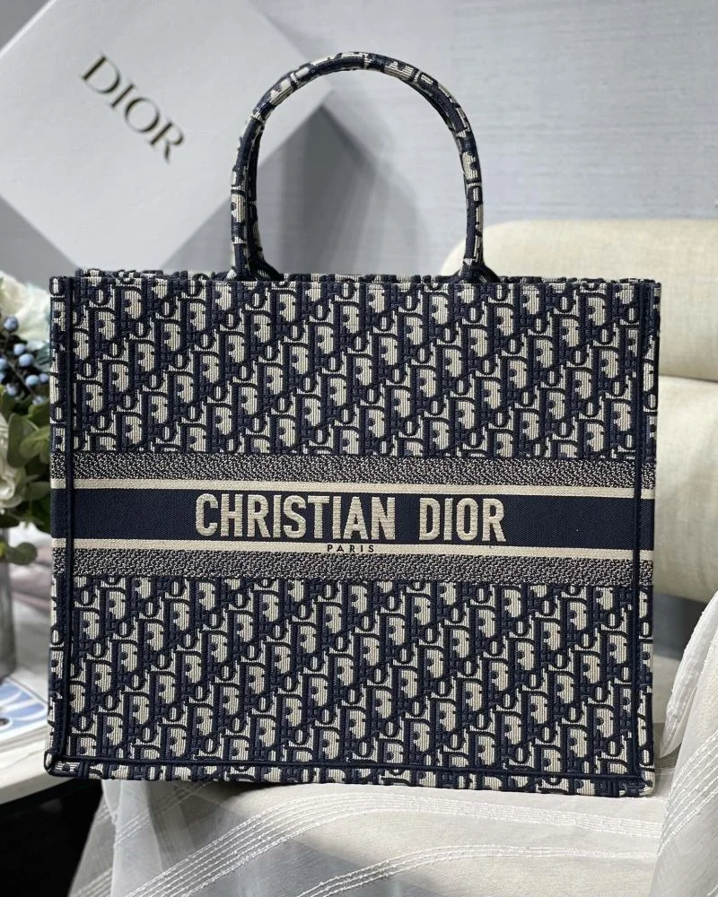 Christian Dior Shopping Bags