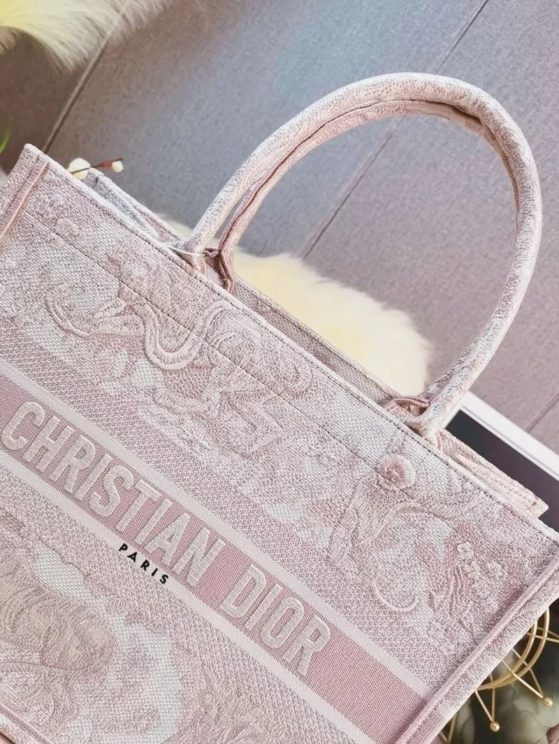Reasonably priced Christian Dior Shopping Bags