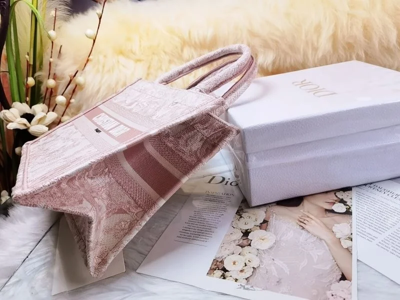 Low-cost Christian Dior Shopping Bags