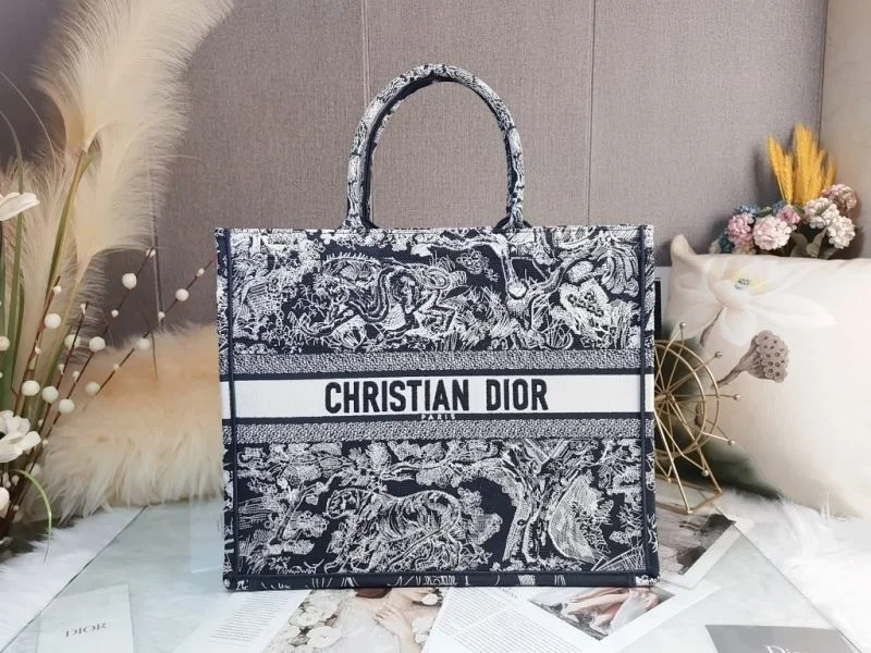 Christian Dior Shopping Bags