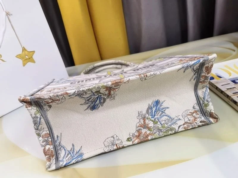 Exact replica Christian Dior Shopping Bags