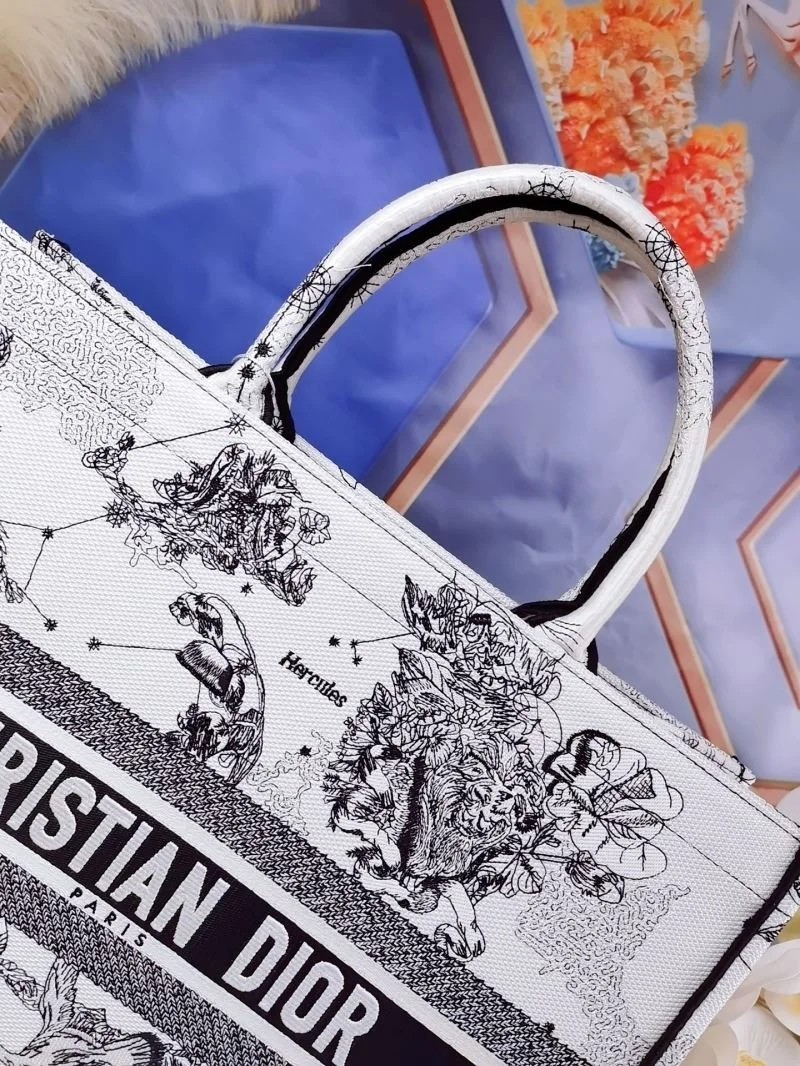 Exact replica Christian Dior Shopping Bags