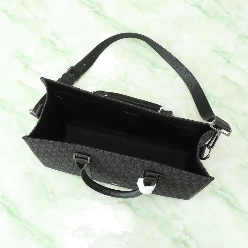Top match Christian Dior Shopping Bags