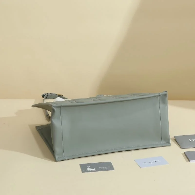 Bargain Christian Dior Shopping Bags