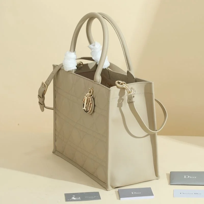 Exact replica Christian Dior Shopping Bags