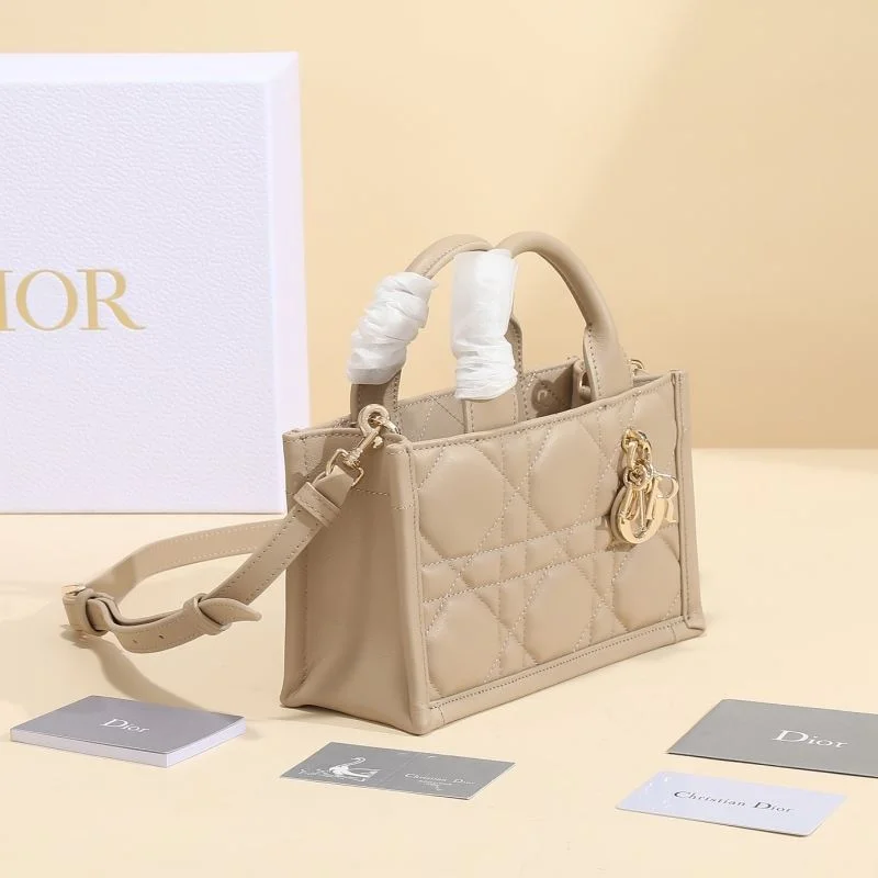 Exact replica Christian Dior Shopping Bags