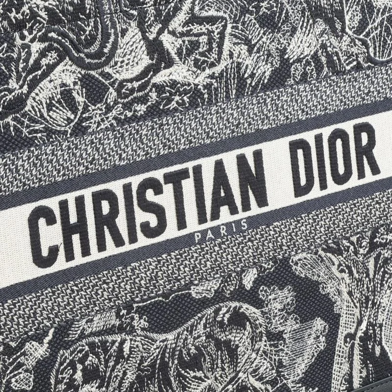 Economical Christian Dior Shopping Bags