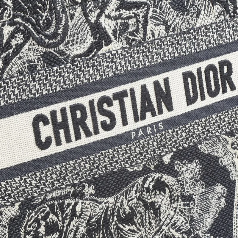 Cut-rate Christian Dior Shopping Bags