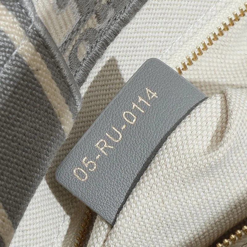 Cut-rate Christian Dior Shopping Bags