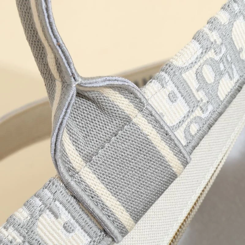 Cut-rate Christian Dior Shopping Bags