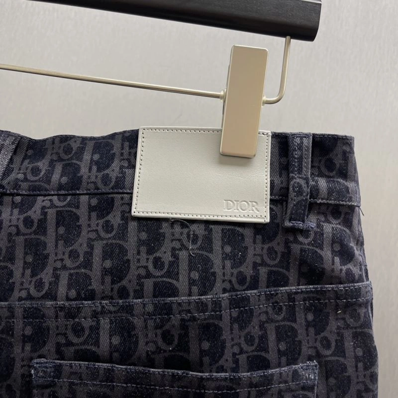 Indistinguishable Christian Dior Short Pants