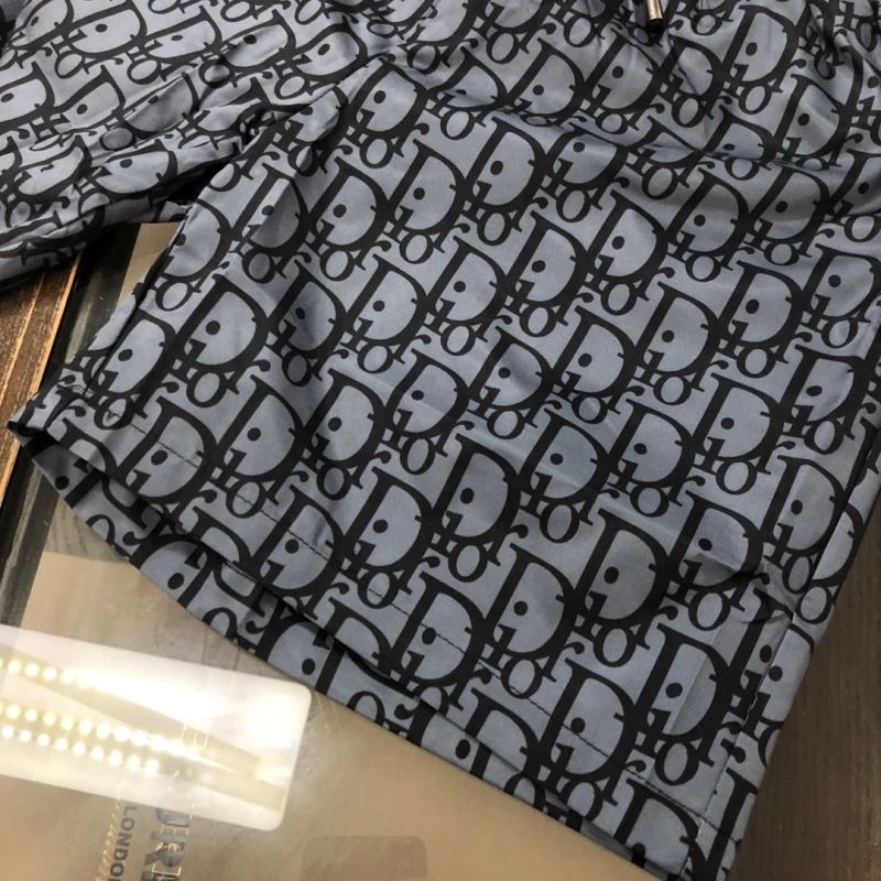 Accurate model Christian Dior Short Pants