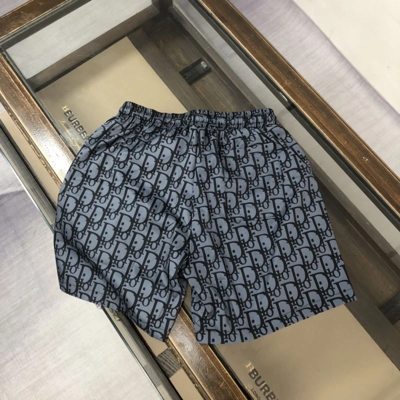 Accurate model Christian Dior Short Pants