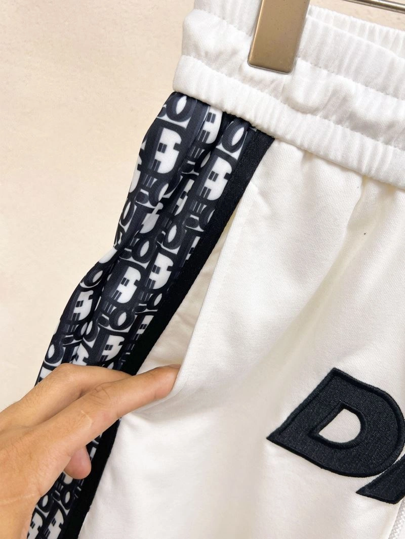 Indistinguishable Christian Dior Short Pants