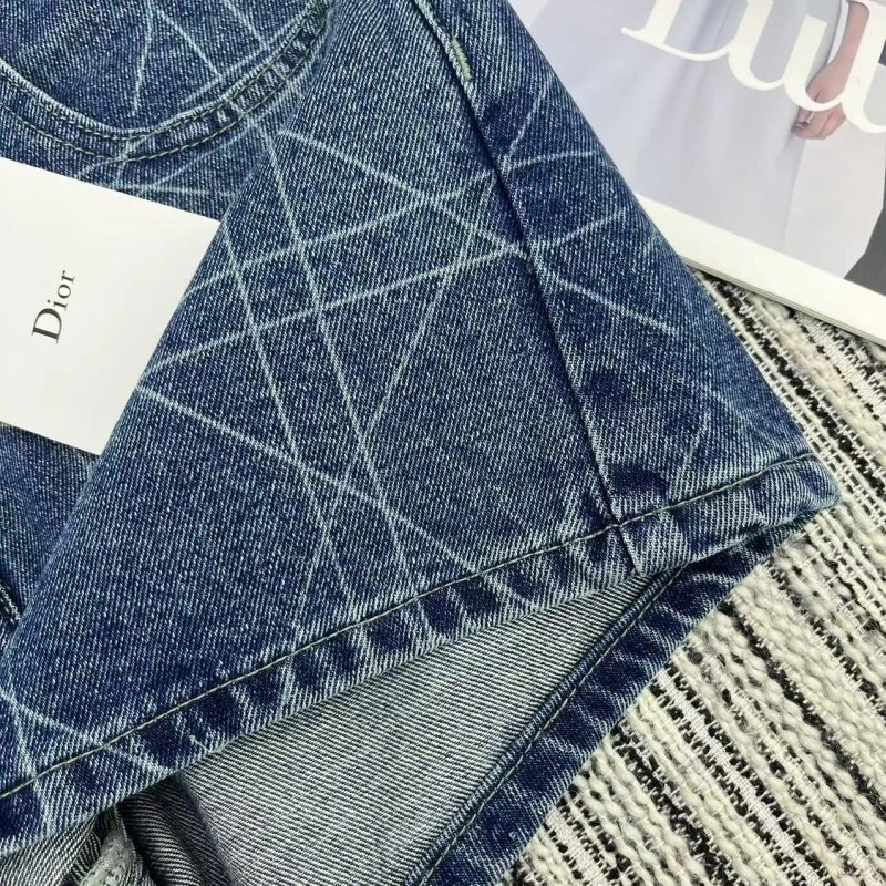 Value-priced Christian Dior Short Pants