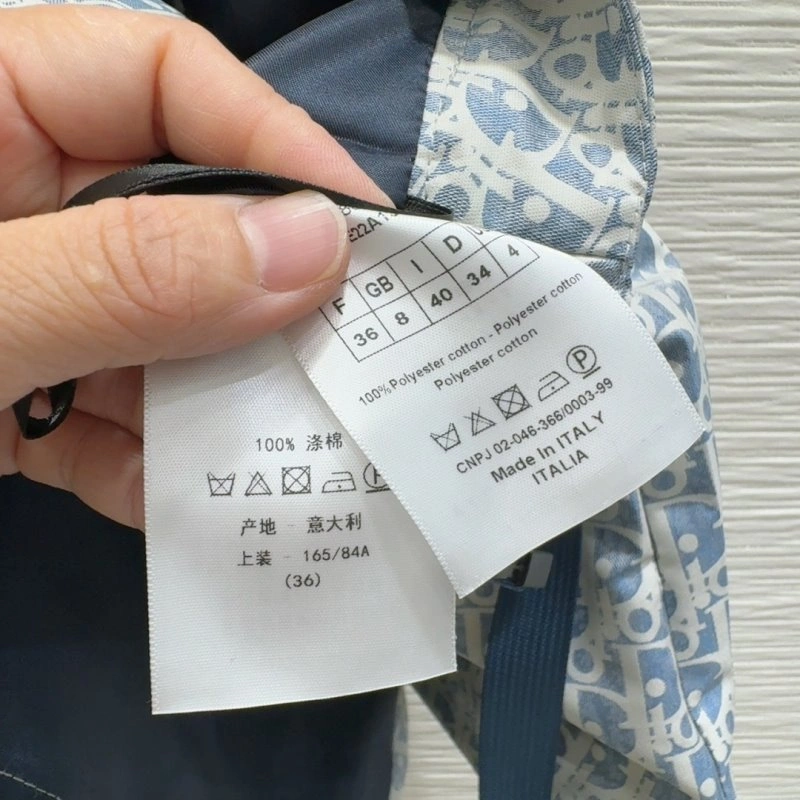 Accurate model Christian Dior Short Pants