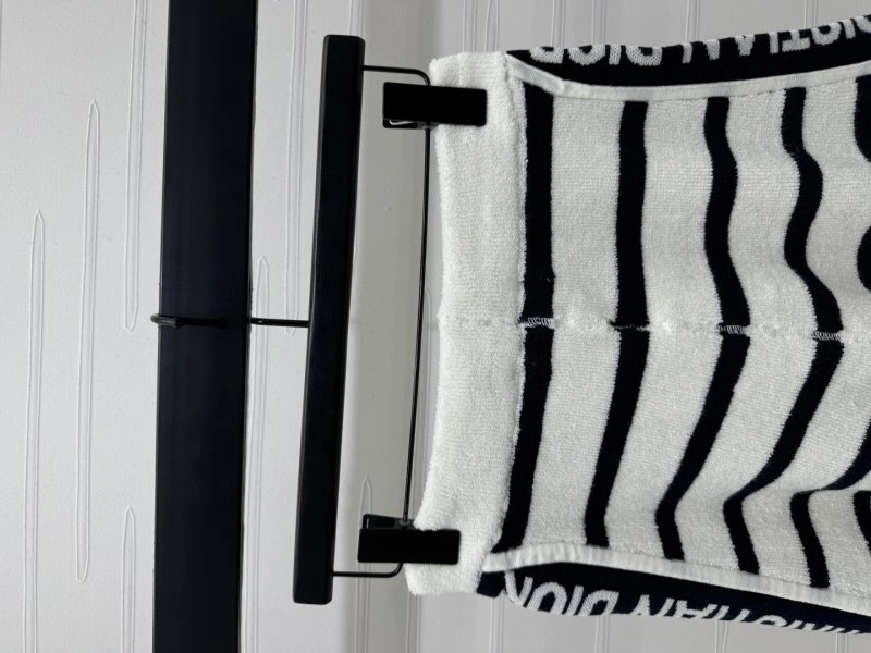 Cut-rate Christian Dior Short Pants