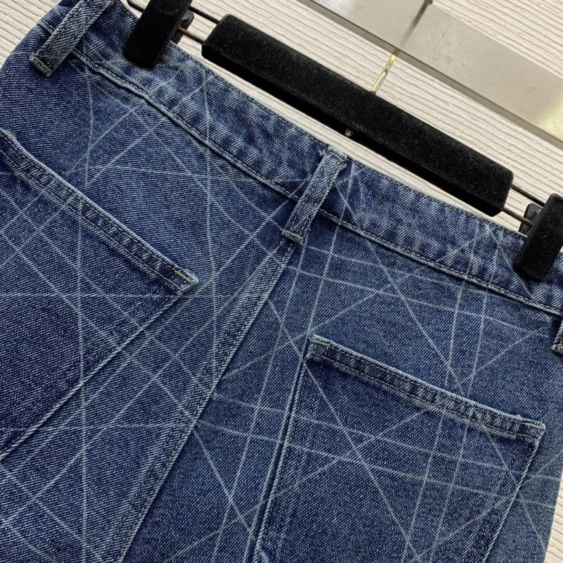 Budget-friendly Christian Dior Short Pants