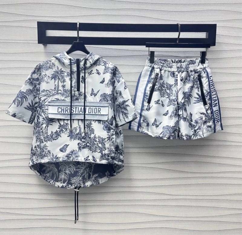 Budget-friendly Christian Dior Short Pants
