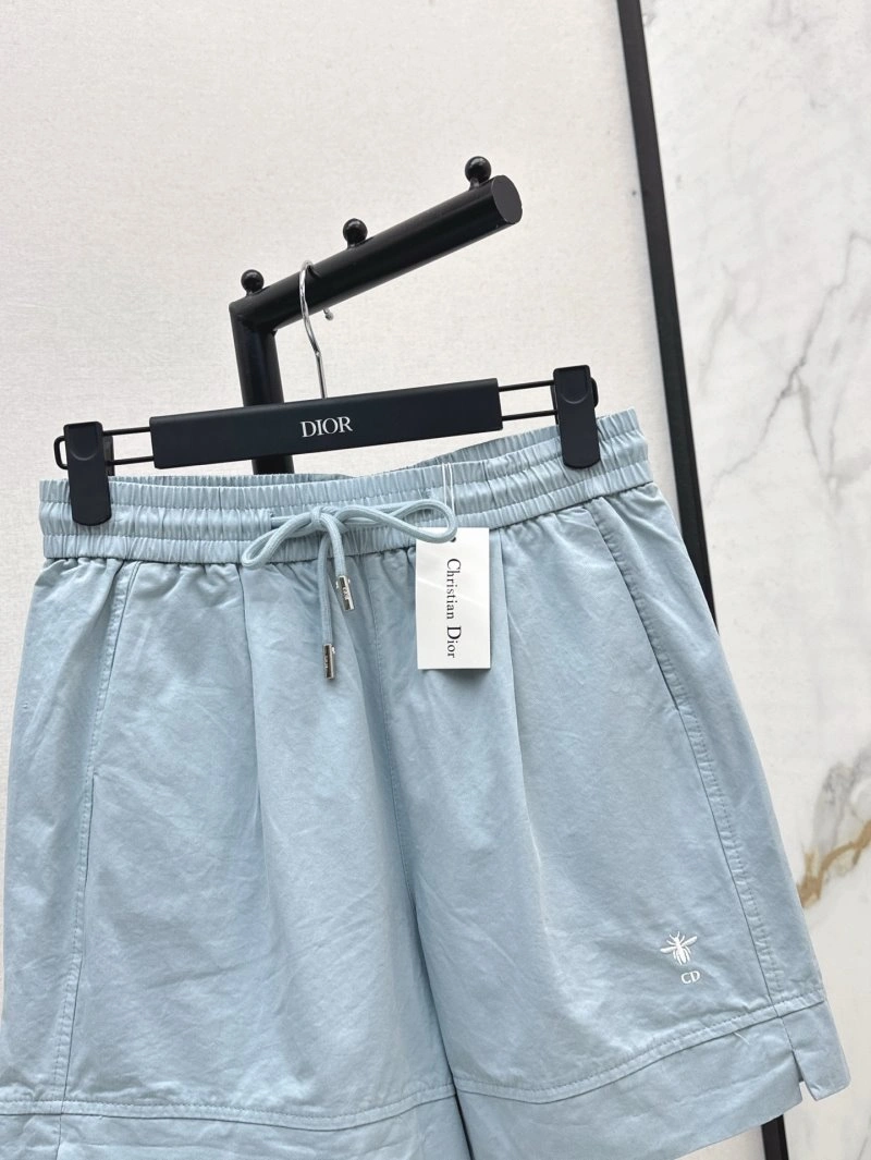 Accurate model Christian Dior Short Pants