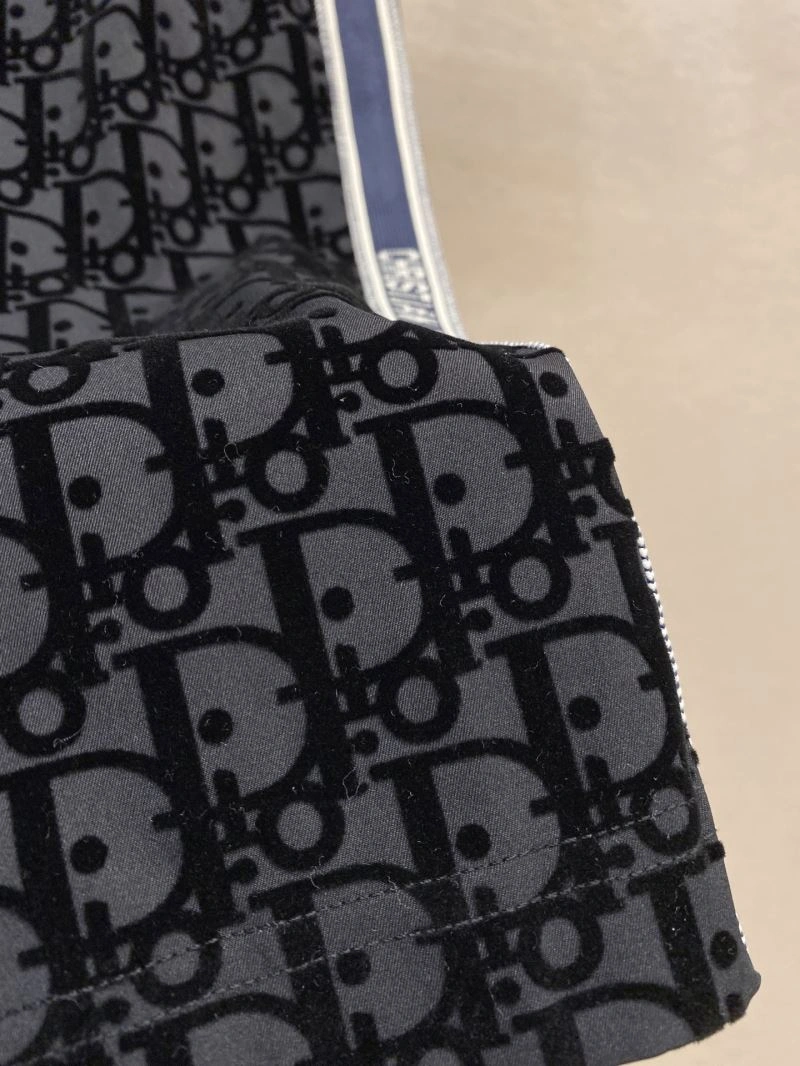 Low-cost Christian Dior Short Pants