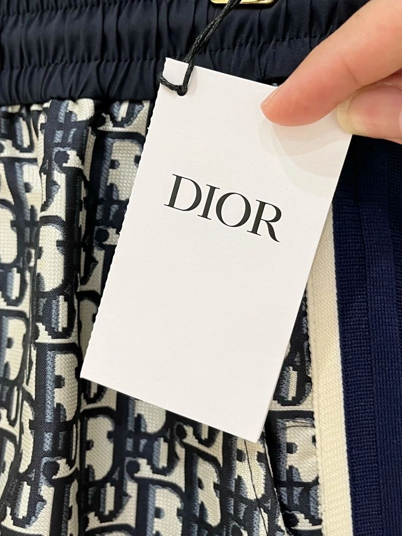 Indistinguishable Christian Dior Short Pants