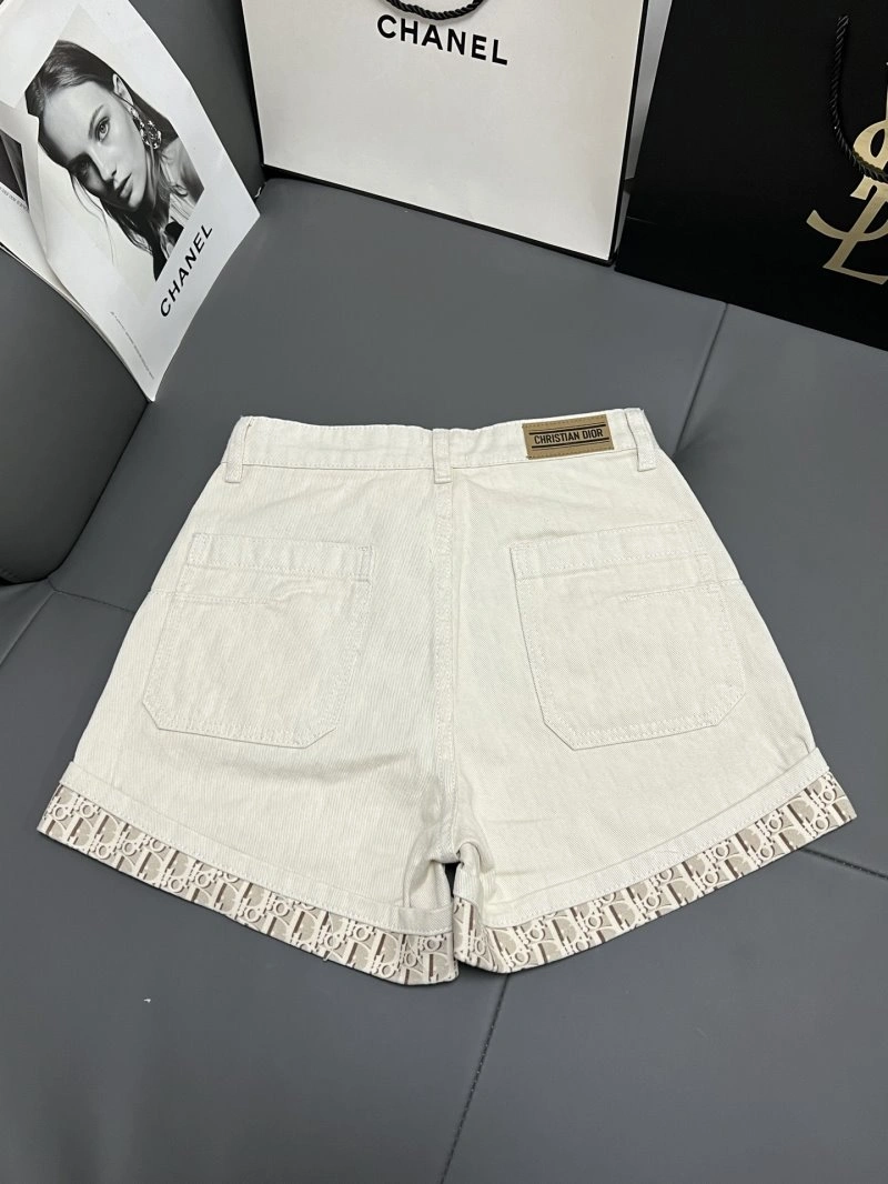 Indistinguishable Christian Dior Short Pants