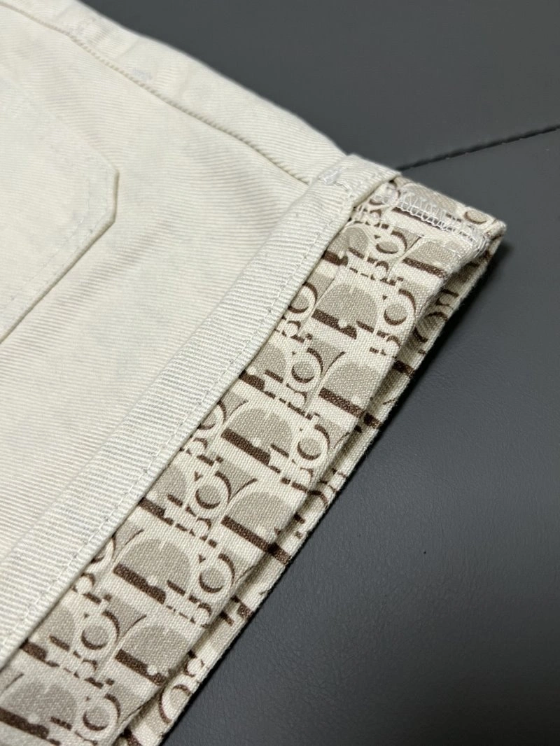 Indistinguishable Christian Dior Short Pants