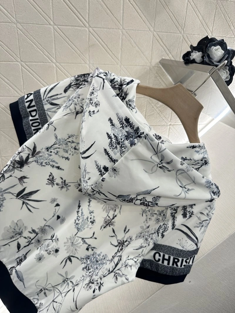 High accuracy Christian Dior Short Suits