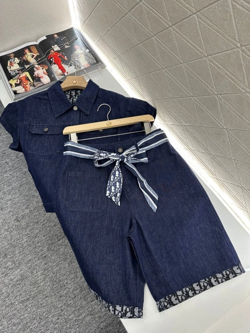 Top match Christian Dior Short Suits