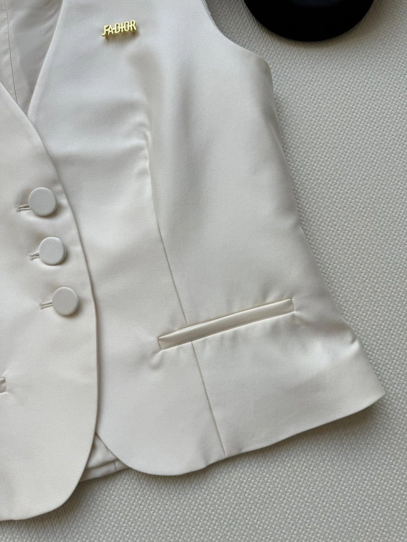 Top mirror Christian Dior Short Suits