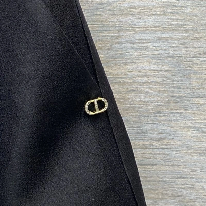 Precise copy Christian Dior Short Suits
